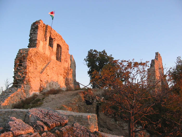 Rezi vár – rezi.hu