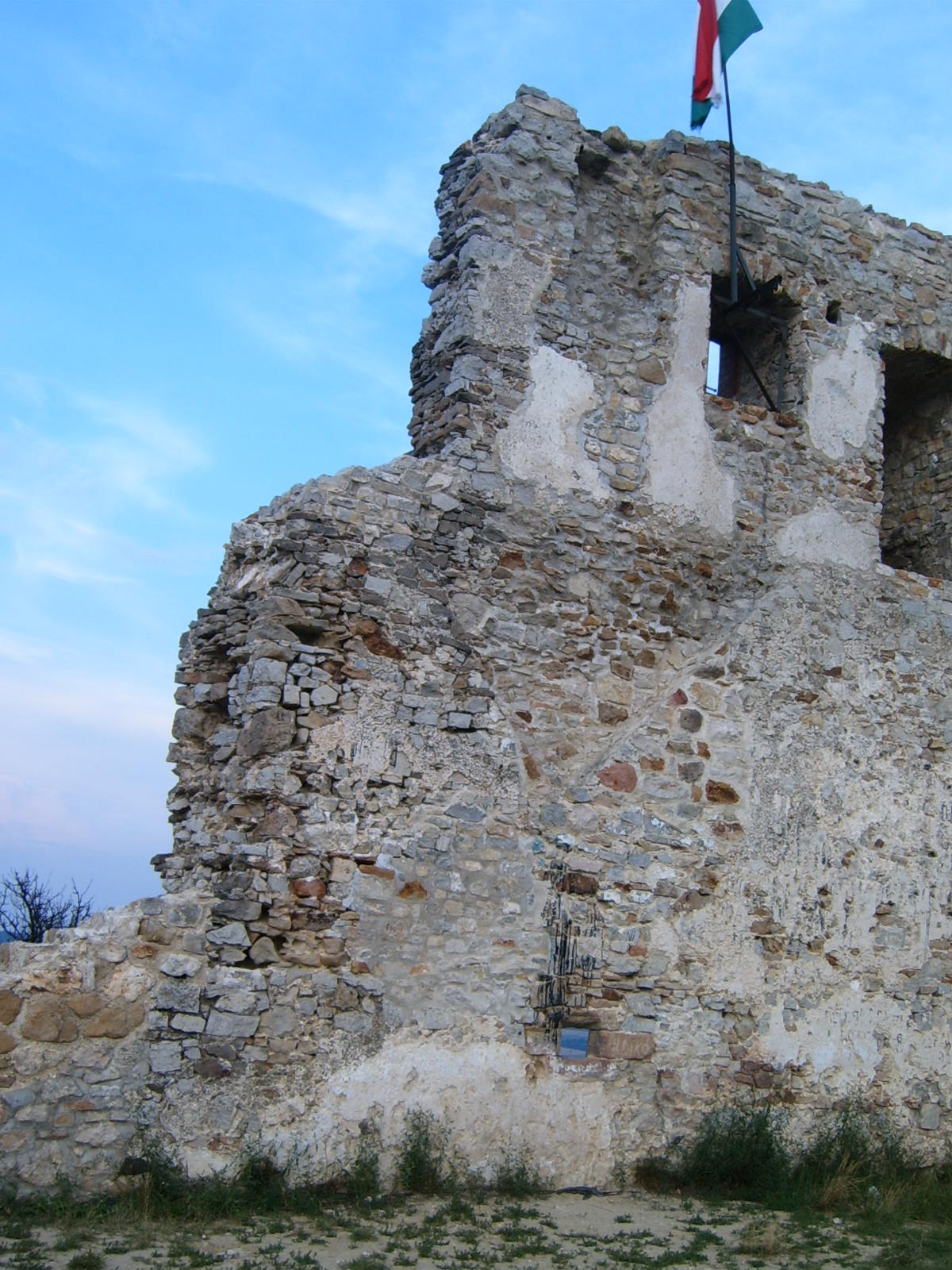 Rezi vár – rezi.hu