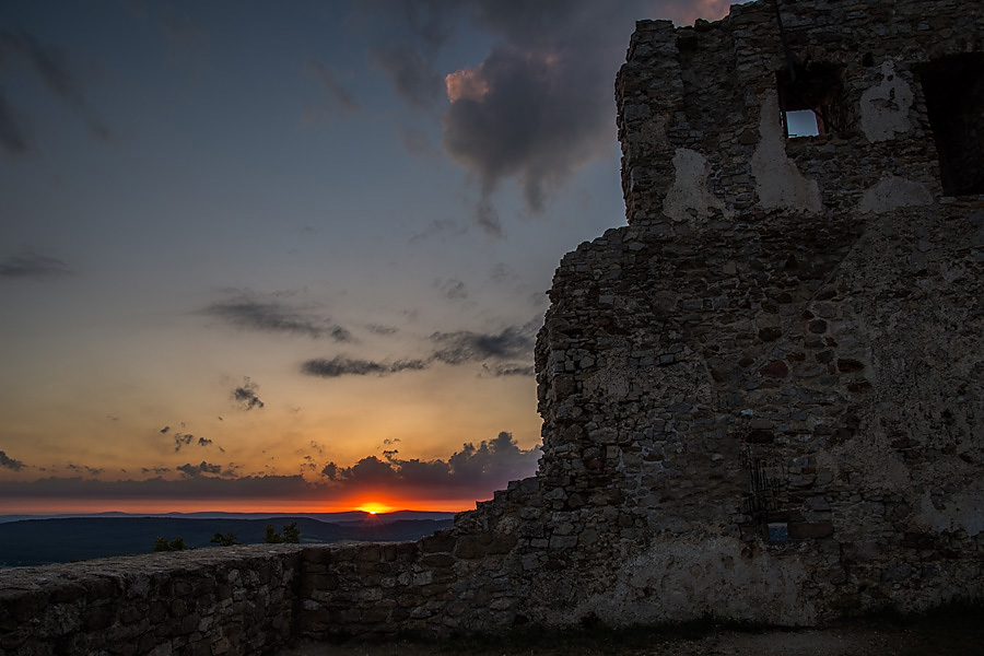 Rezi vár – rezi.hu